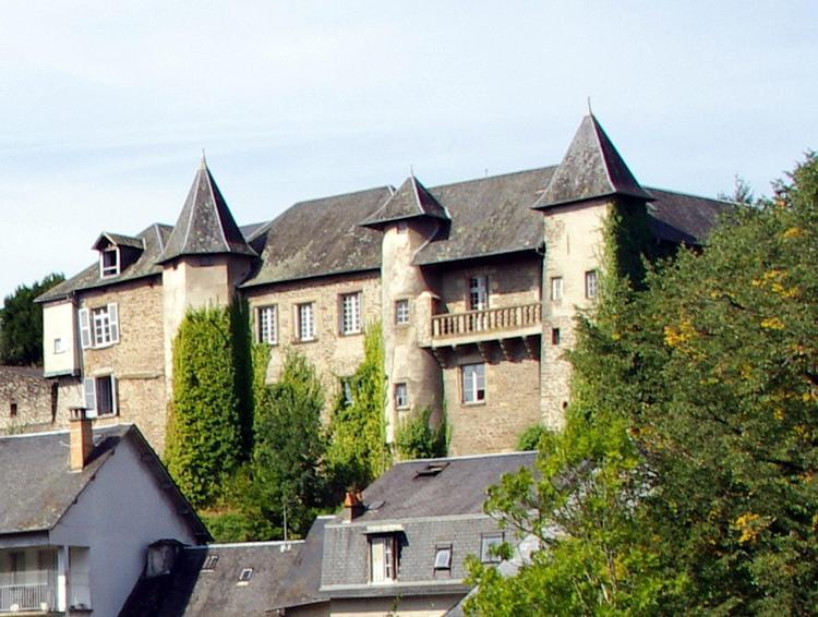 Uzerche - Circuit de visite, itinéraire et descriptions