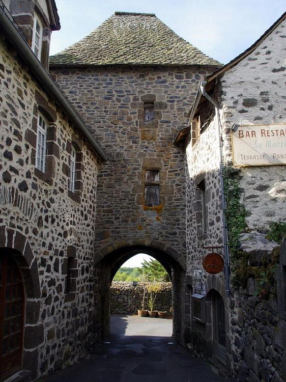 Salers - Circuit de visite, itinéraire et descriptions