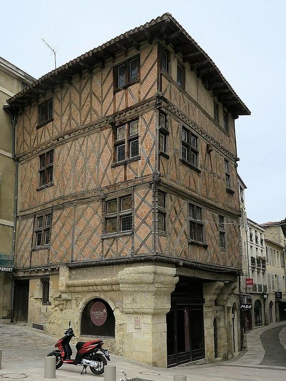 Auch - Circuit de visite, itinéraire et descriptions