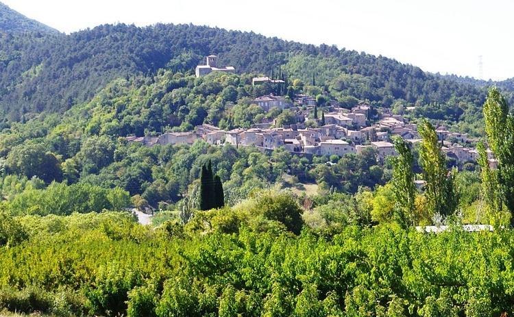Village of Mirmande - Sightseeing tour in Mirmande in France