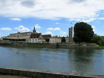 Chalon in Saône - Sightseeing tour in Chalon-sur-Saône in France