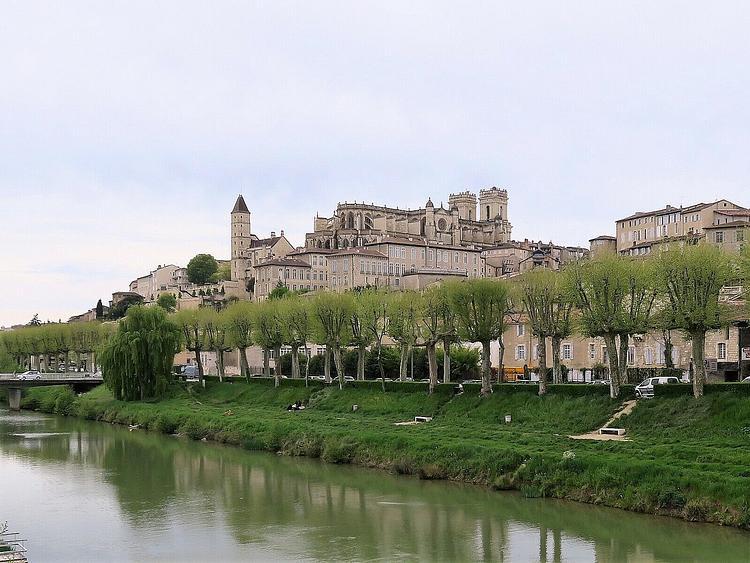 Auch - Sightseeing tour in Auch in France